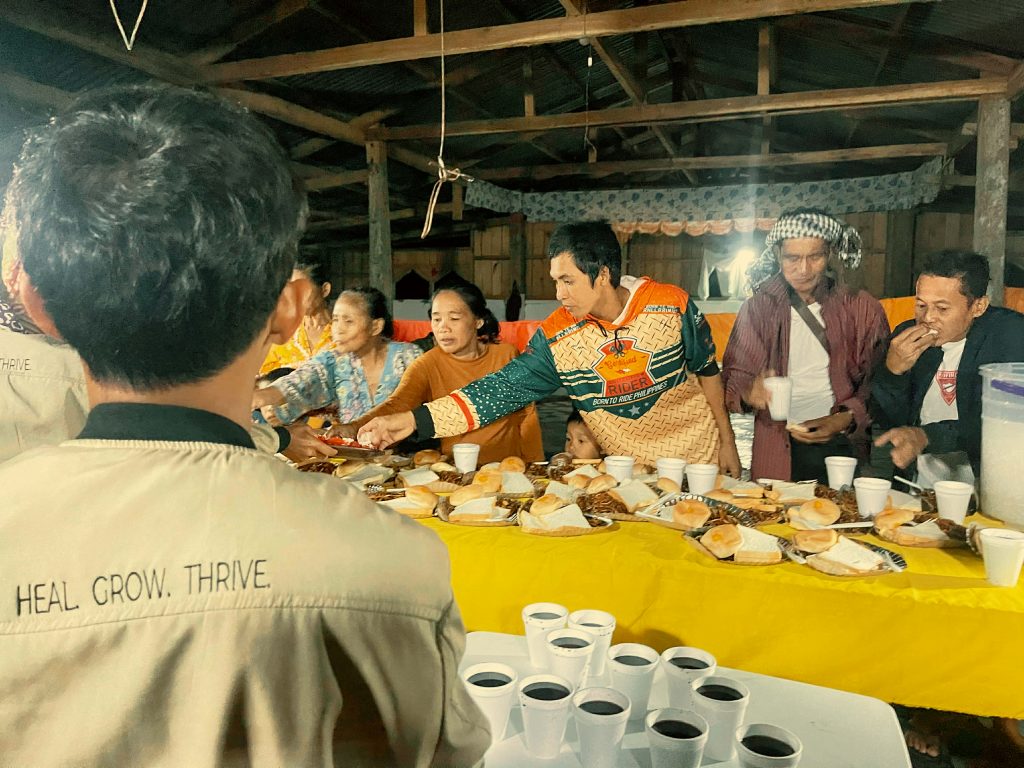 ‎Bud Mana Hosts Free Iftar at Masjid Maas in Talipao, Sulu - Zamboanga ...